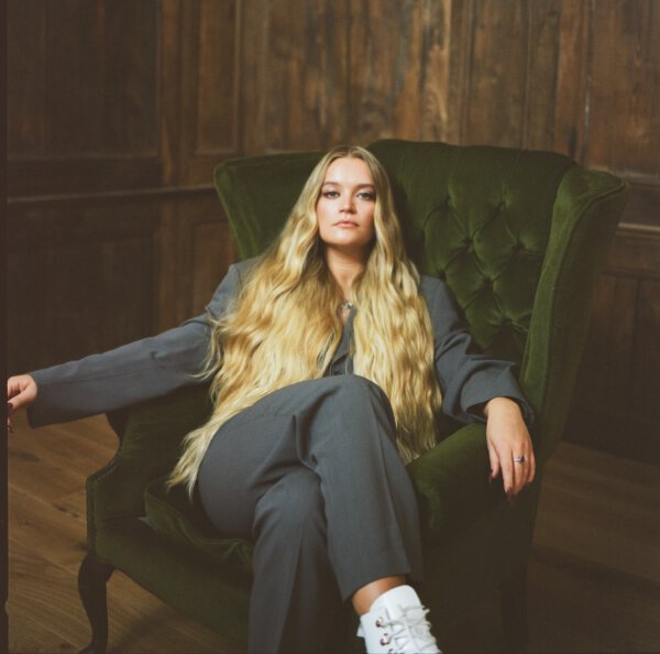 Expressing Emotion Through Music: The Heartfelt Lyrics of Charlotte ...