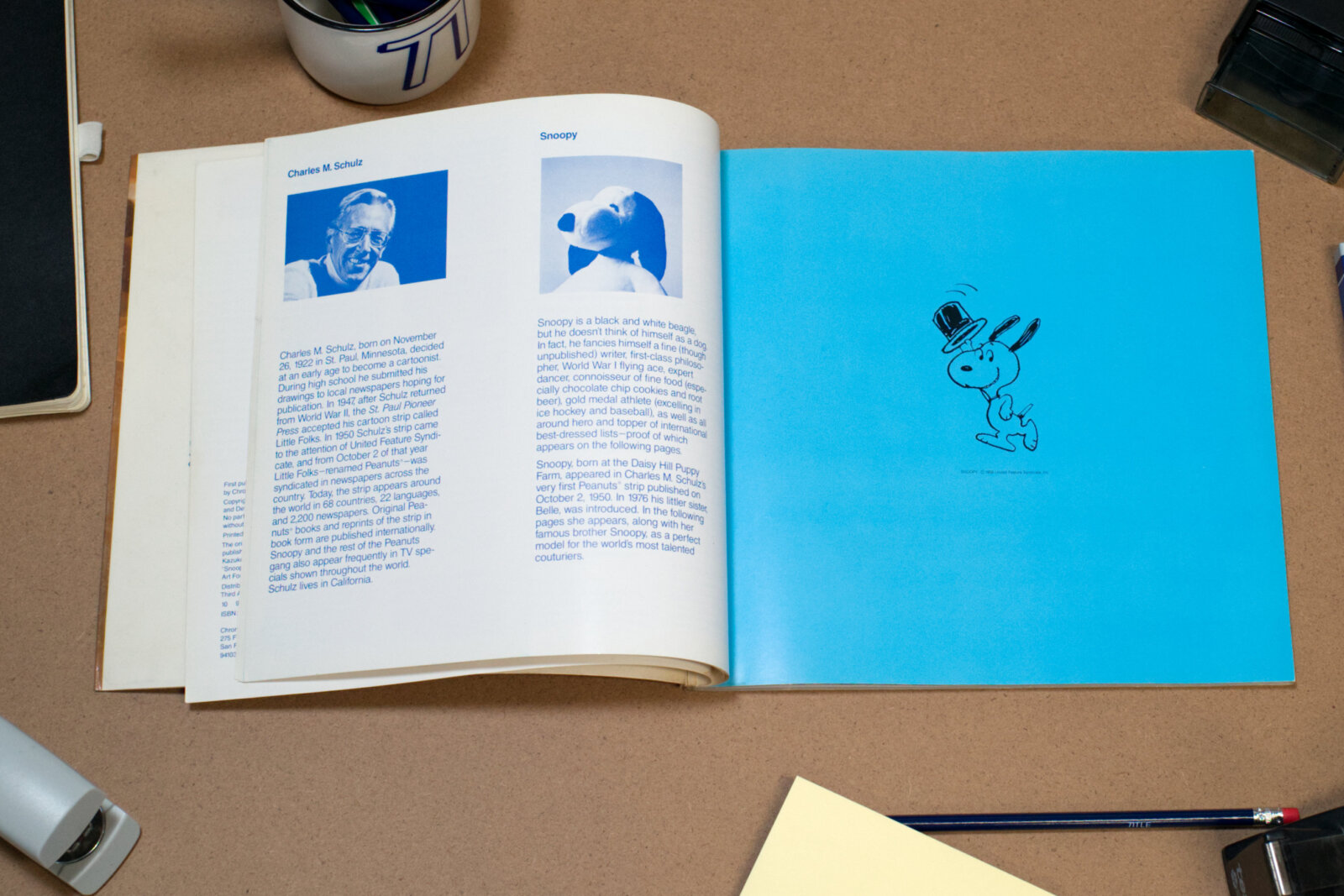 “Snoopy in Fashion“ – An A-Z of 1980’s Fashion Modeled by a Beagle ...